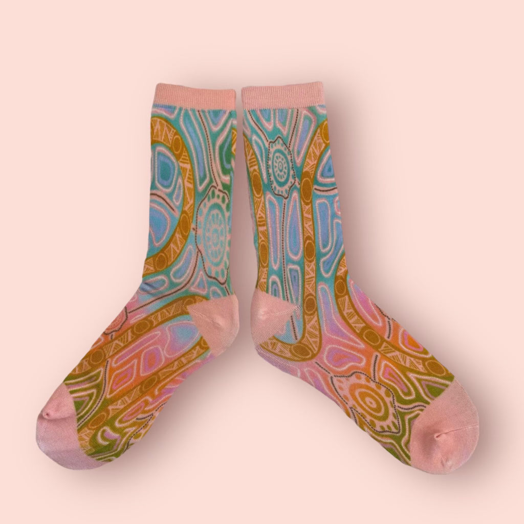 Murarr (pronounced murard) Aboriginal socks – Kaarli
